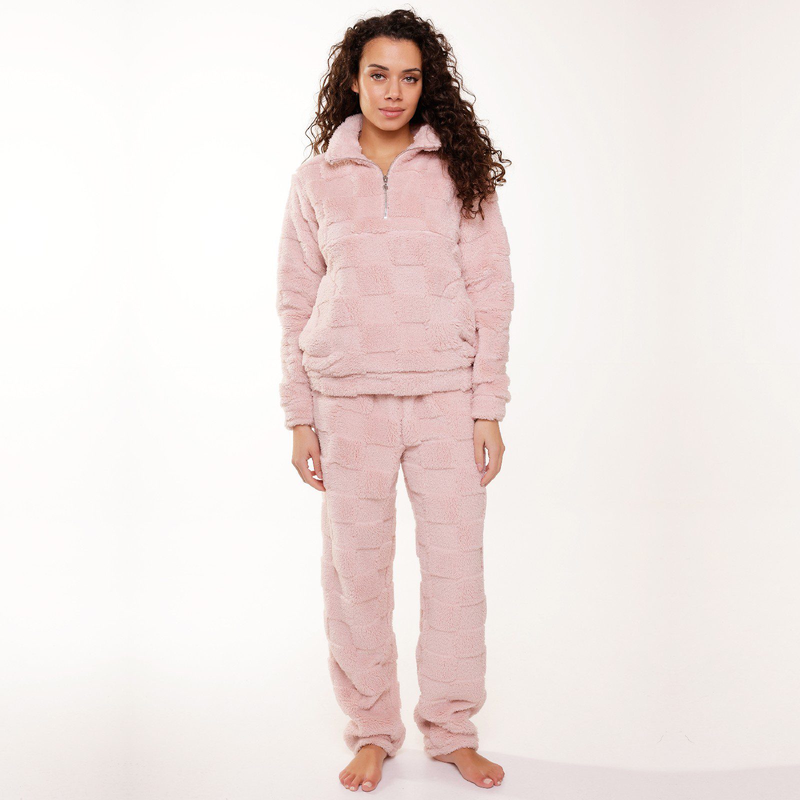 7601 Fluffy huispak - LingaDore